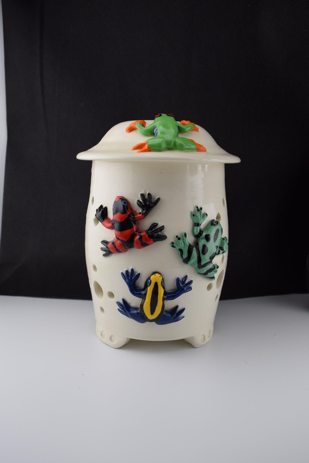 Frog Decorated Ceramic Candle Lantern With Lid, Footed Large Tea Light ...