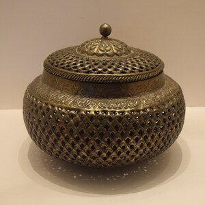 Cutout Jaali Box Ornate Container Dome Finial Lidded Reticulated Open ...