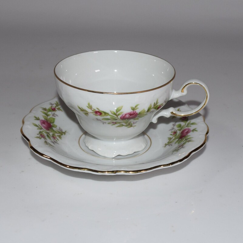 Footed Tea Cups - Etsy