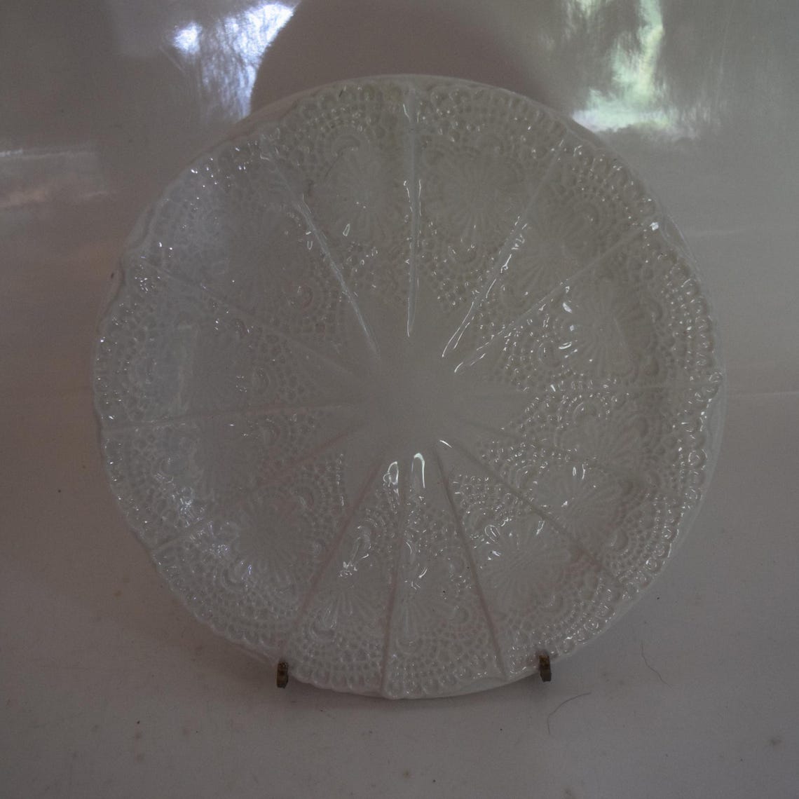 Embossed Italian Pleated Lace Overlay Ceramic Plate Embossed White ...