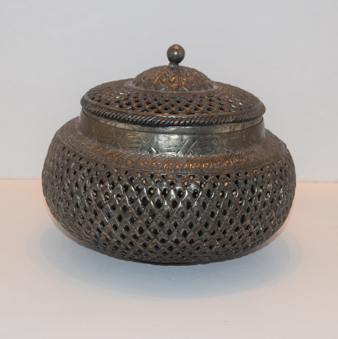 Cutout Jaali Box Ornate Container Dome Finial Lidded Reticulated Open ...