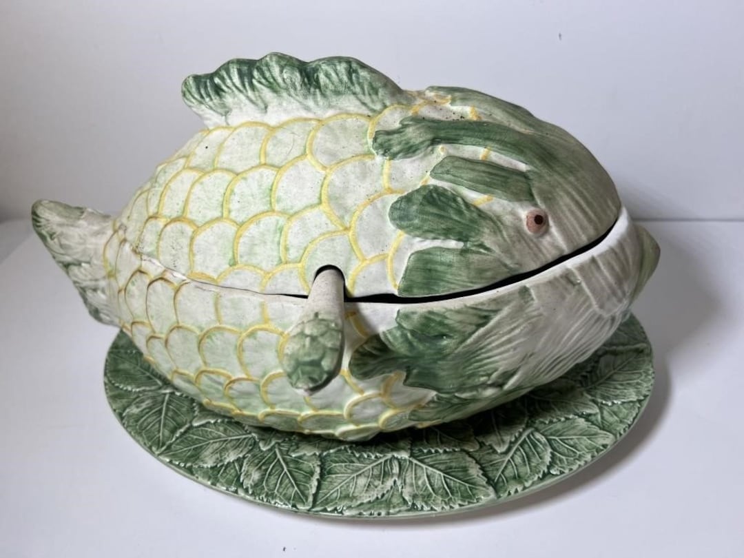 Lettuce Fish Celery Design Soup Tureen Lime/lemon Scales With Bok Choy ...