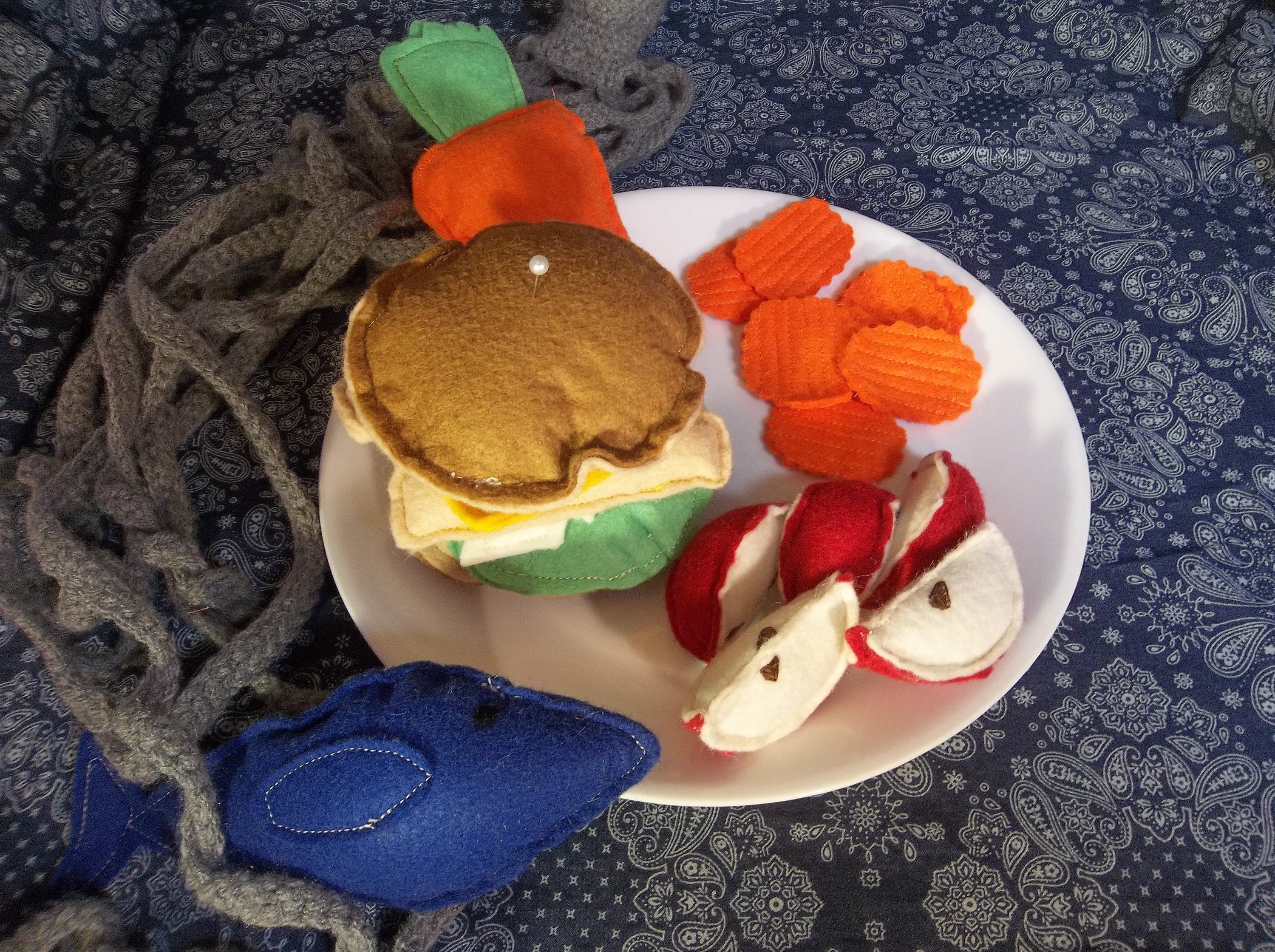 Fish Finger Felt Food Playset Bun Fishstick Fish Apple Carrot Cheese ...