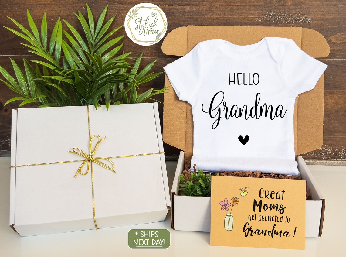 Hello Grandma GIFT BOX Baby Announcement Onesie® Bodysuit a - Etsy