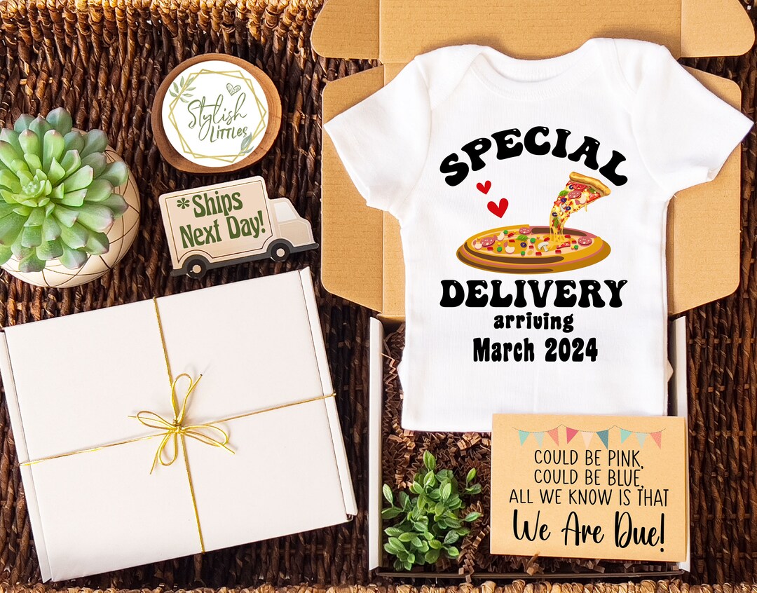 Funny Pizza Pregnancy Announcement Onesie® Gift Box a Special Delivery ...