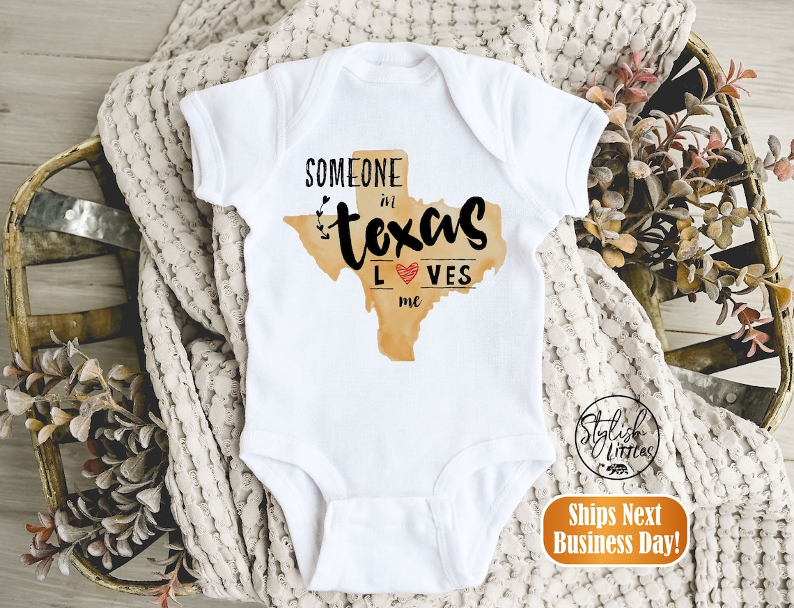 Texas Love Onesie® Someone in TEXAS Loves Me Baby Bodysuit, USA State ...