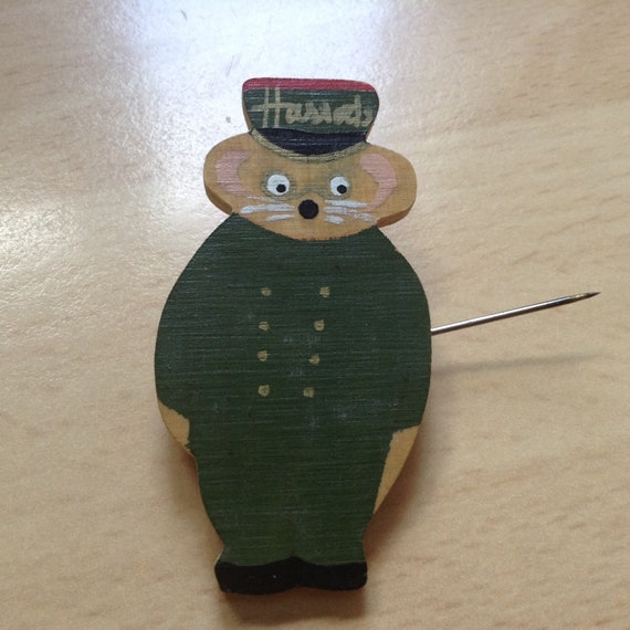 Vintage Wooden Harrods Mouse Badge Pin - Gem