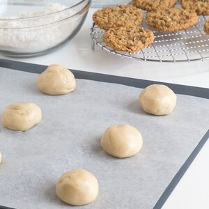 Chefworth Bleached Quilon Treated White Parchment Paper Baking Sheets ...