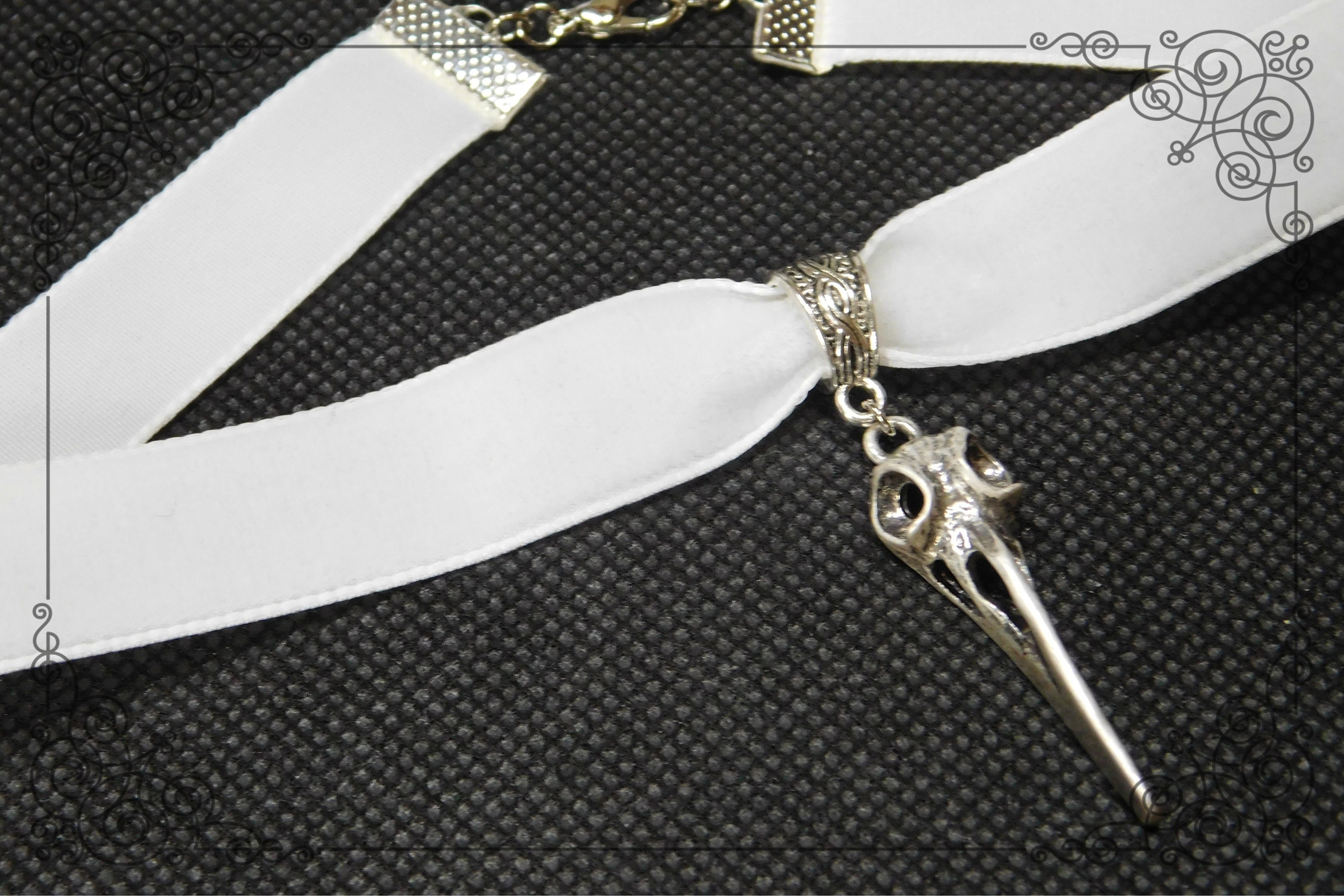 WHITE RAVEN BIRD Skull Velvet Choker Necklace | Gothic Raven Choker ...