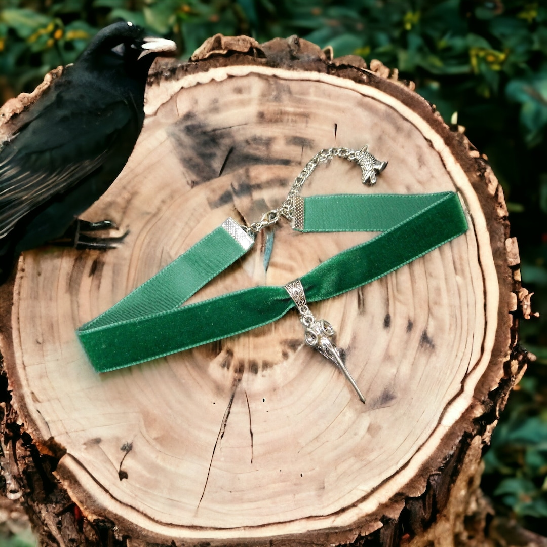 GREEN RAVEN BIRD Skull Velvet Choker Necklace | Gothic Raven Choker ...