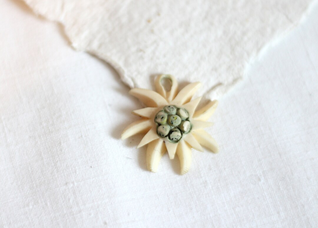 Vintage Edelweiss Pendant, White Edelweiss for Necklace, Costume ...