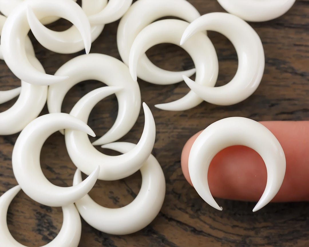 Double Horn Bone Crescent Moons - Celestial Jewelry Supplies, 20mm - Etsy