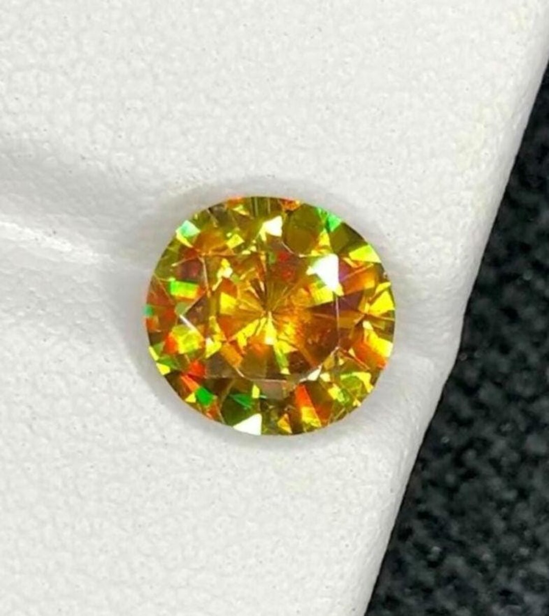 Ultra Fire Sparkling Sphene Titanite Gemstone With Strong Trichroism ...