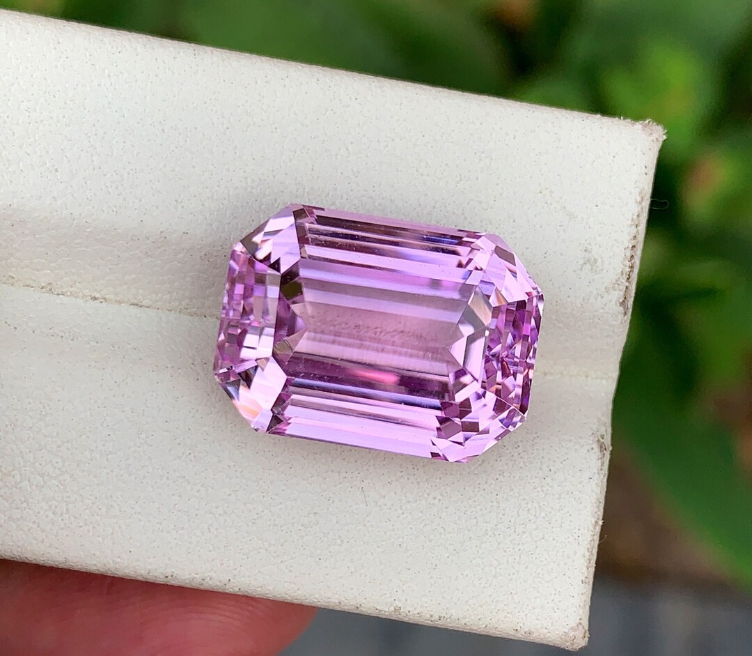 Electric Lavender Pink Kunzite Loose Gemstone , Emerald Shape Kunzite ...