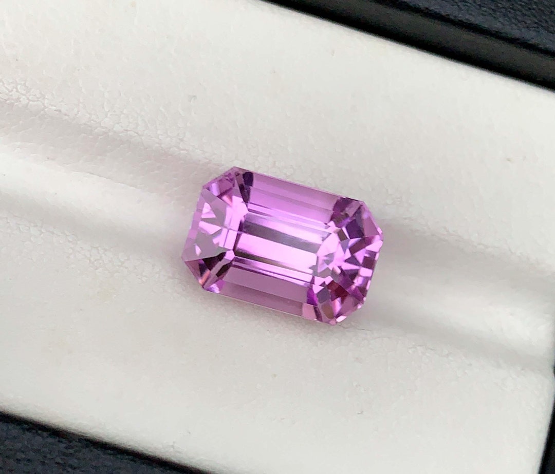 Pure Fuchsia Pink Kunzite Gemstone for Jewelry Making , Emerald Cut ...