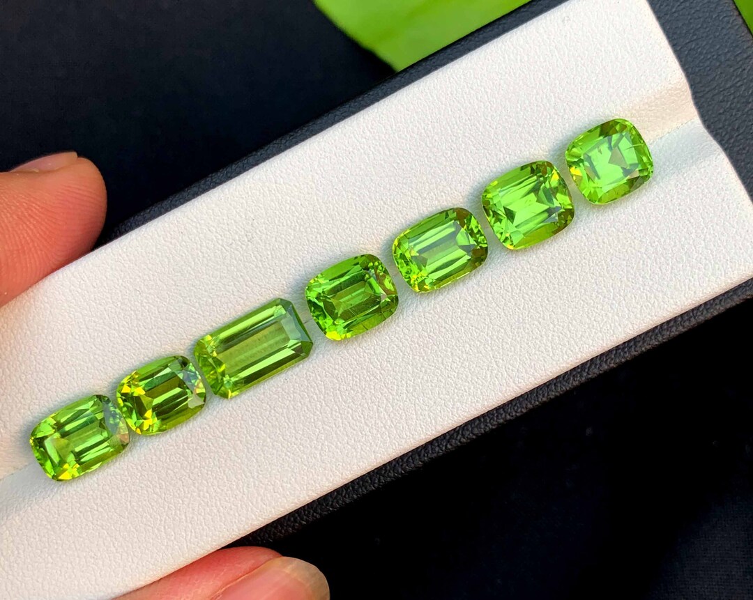 Top Color Natural Peridot Loose Gemstones Lot From Pakistan 19.35 ...