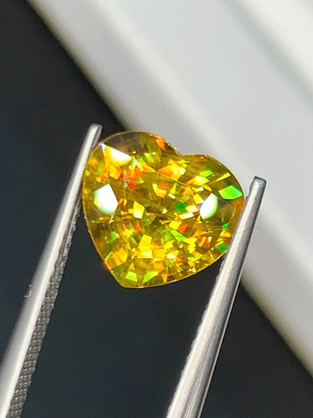 Yellow Sphene Gemstone: 2.75 CT Heart Cut Titanite, Madagascar - Etsy