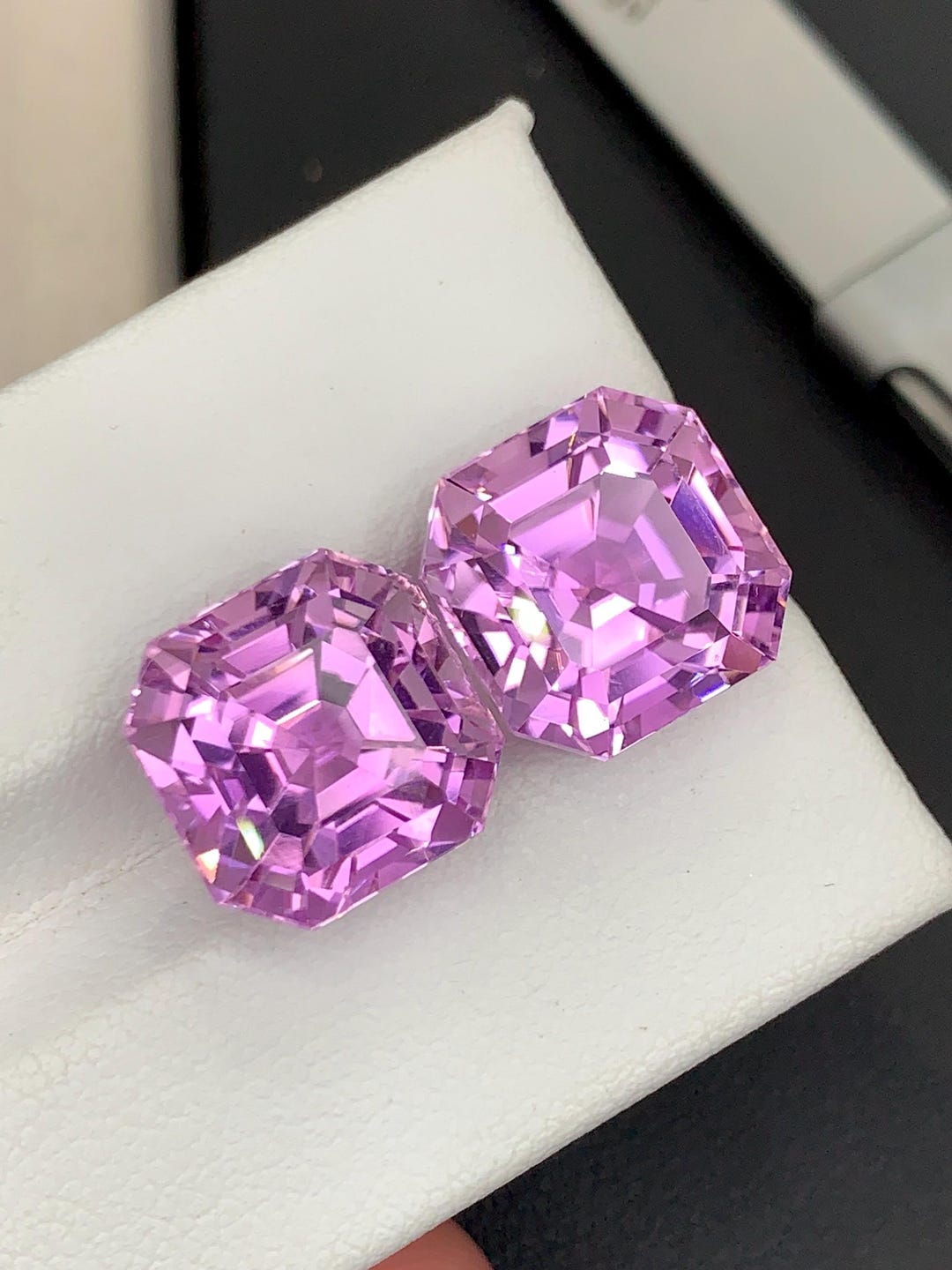 Natural Fuchsia Pink Kunzite Gemstones Pair for Jewellery Making : 20 ...