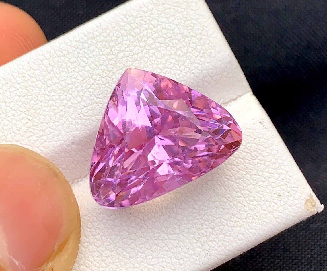 Natural Deep Pink Kunzite Spodumene Loose Gemstone Trillion - Etsy UK