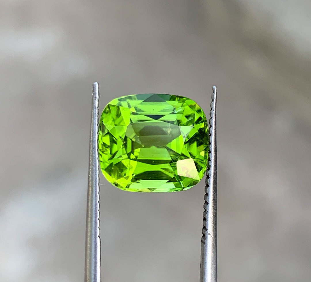 Peridot Cut Stone for Engagement Ring , Cushion Cut Acid Green Peridot ...