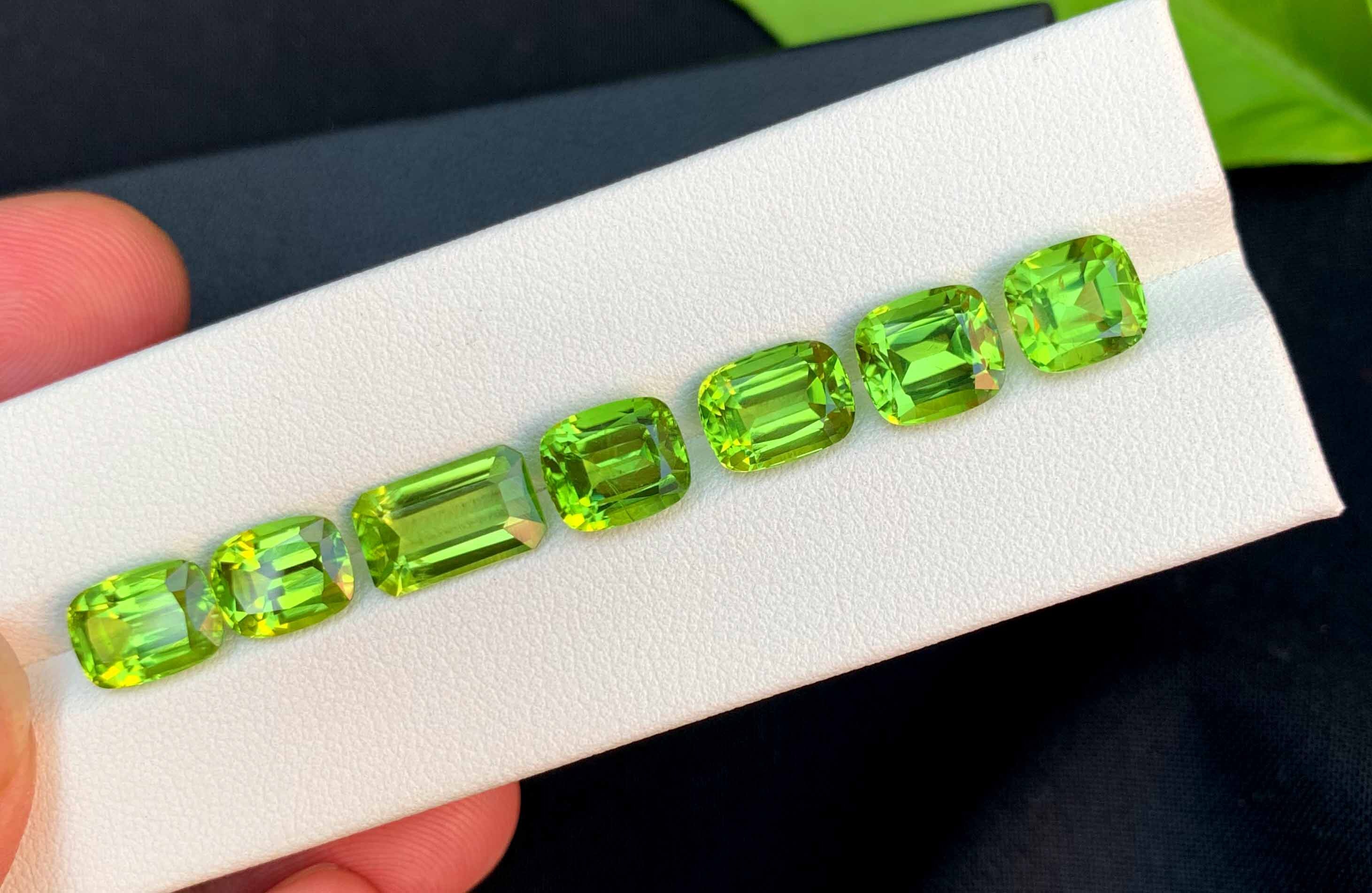 Top Color Natural Peridot Loose Gemstones Lot From Pakistan - 19.35 ...