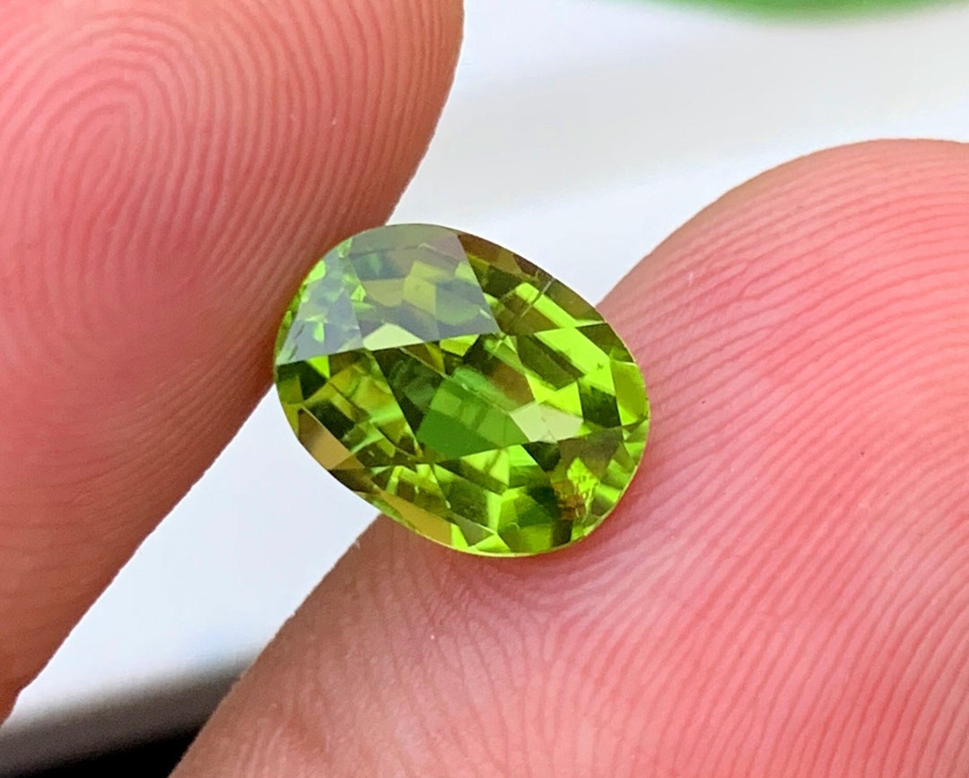 Peridot Cut Stone for Engagement Ring , Genuine Checkerboard Oval Cut ...