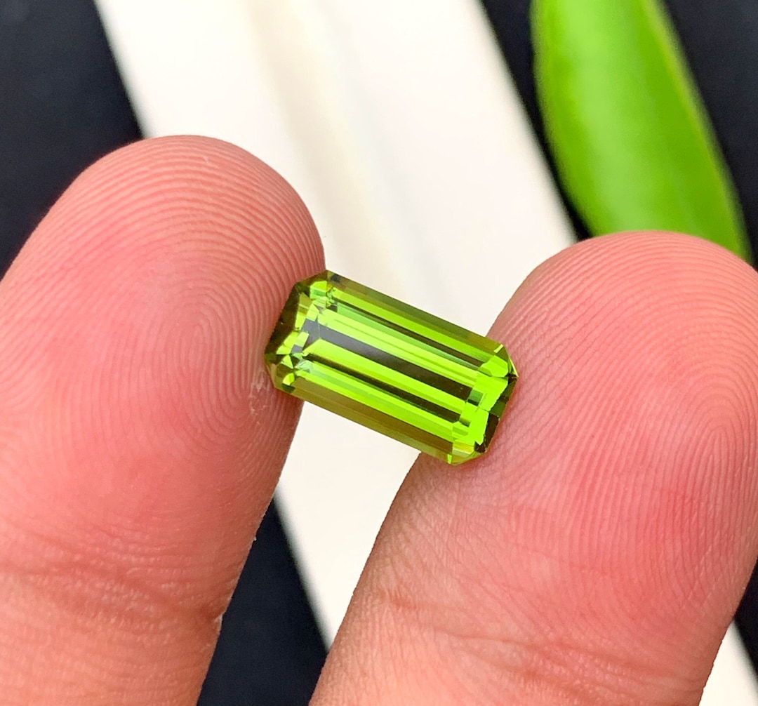 Peridot Cut Stone for Engagement Ring , Emerald Cut Natural Peridot ...