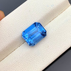 Deep Blue Color Aquamarine Loose Gemstone Emerald Cut , Ring Size Deep ...