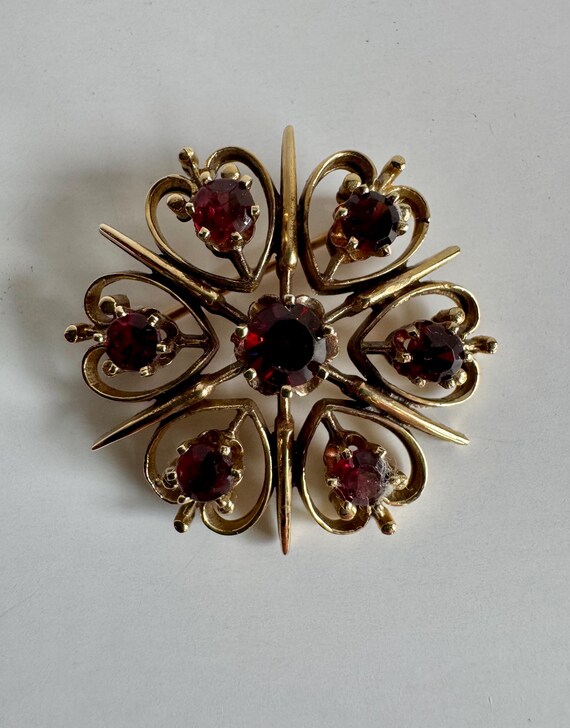 Antique 14K Gold with 7 Garnets Circular Pendant Broo… - Gem