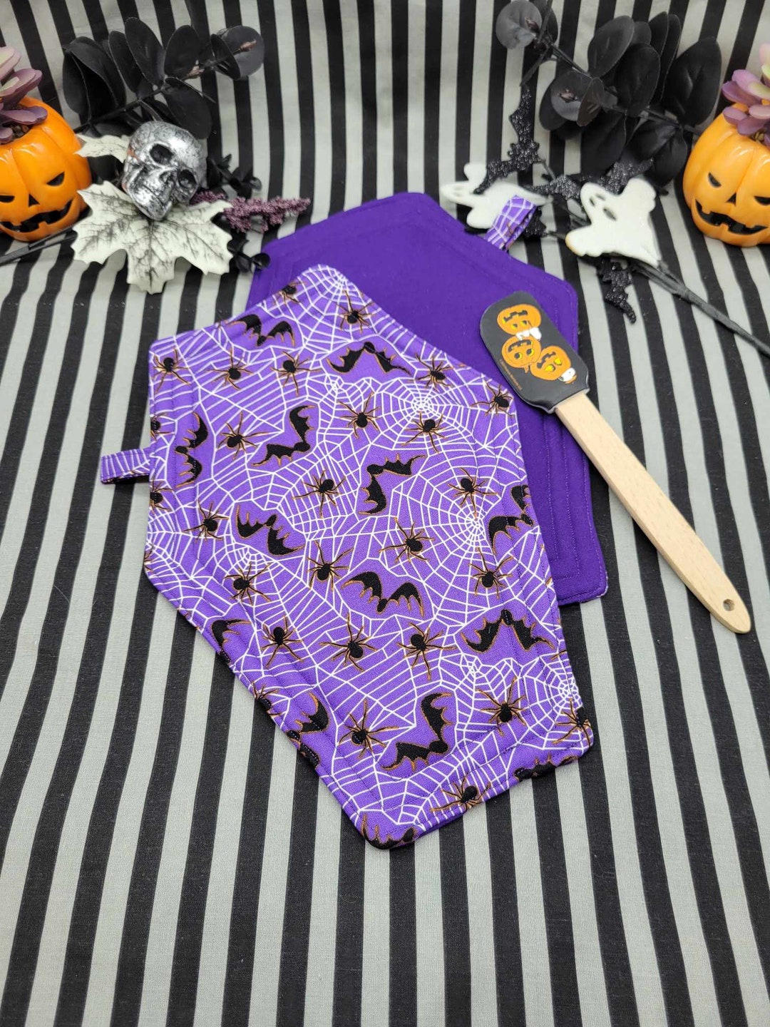Bats & Spiderwebs Coffin Pot Holder - Kitchen, Hot Pad, Oven Mitt ...