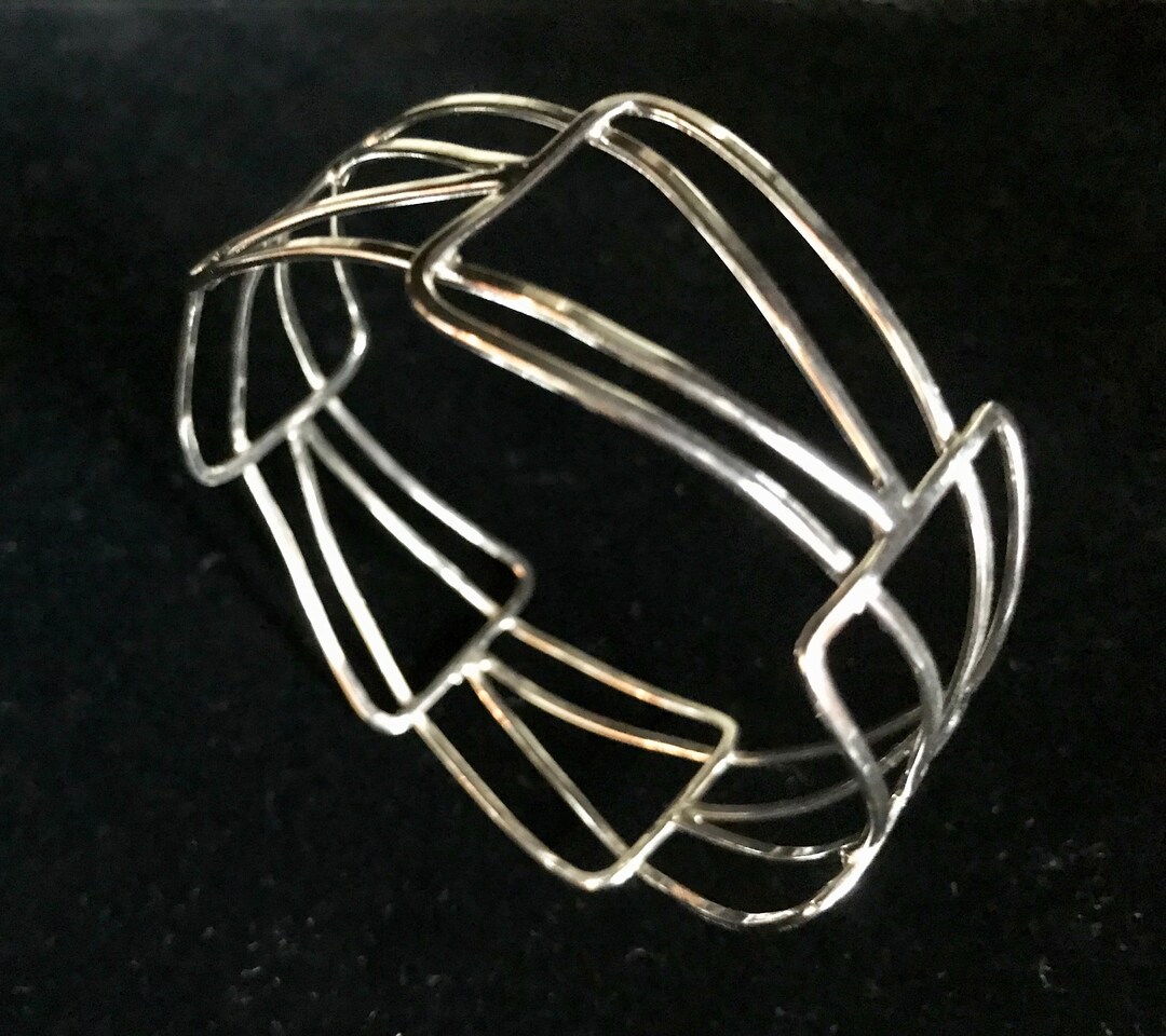 Argentium Silver Triangular Wire Bangle - Etsy