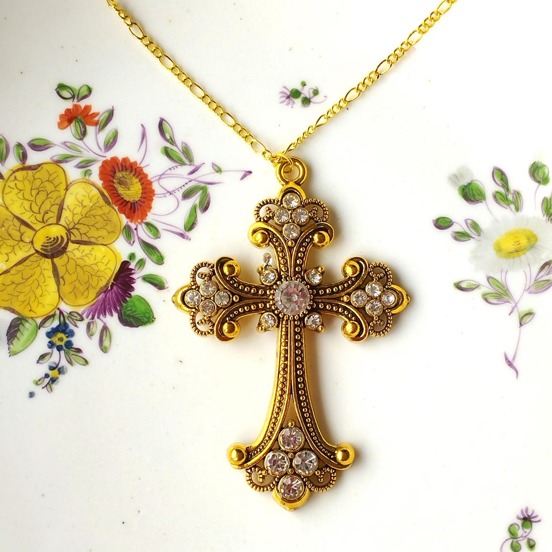 Tudor Cross Pendant, Renaissance, Renaissance Dress, Renaissance ...