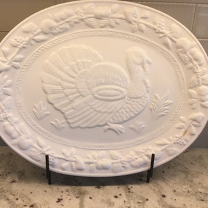 Shallow Table Top Platter Display Stand, Holder, Easel, for a Dish With ...