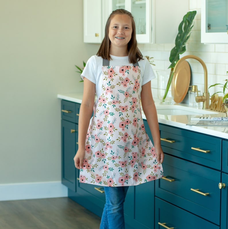 Blush Rose Tween Girl Gift Apron for Art Kitchen or Crafts - Etsy