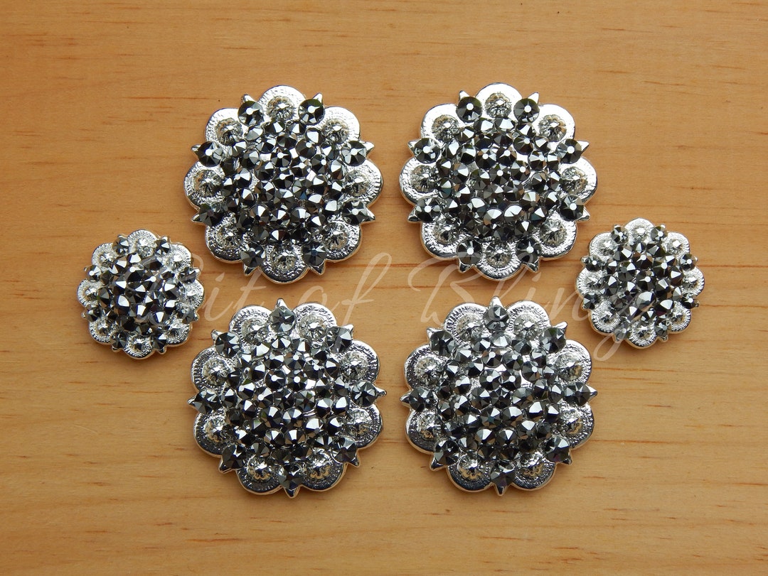 Silver Saddle Concho Set - Shiny Silver Round Berry Concho Saddle Set ...