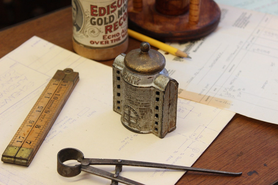 Antique Vintage Cast Iron A.C. Williams Presto Coin Money Bank Building ...