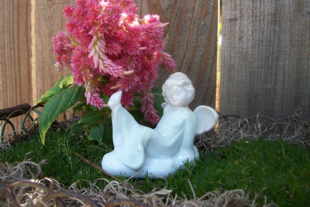 Miniature Fairy Garden Angel on a Cloud Porcelain Figurine Russ Berries ...