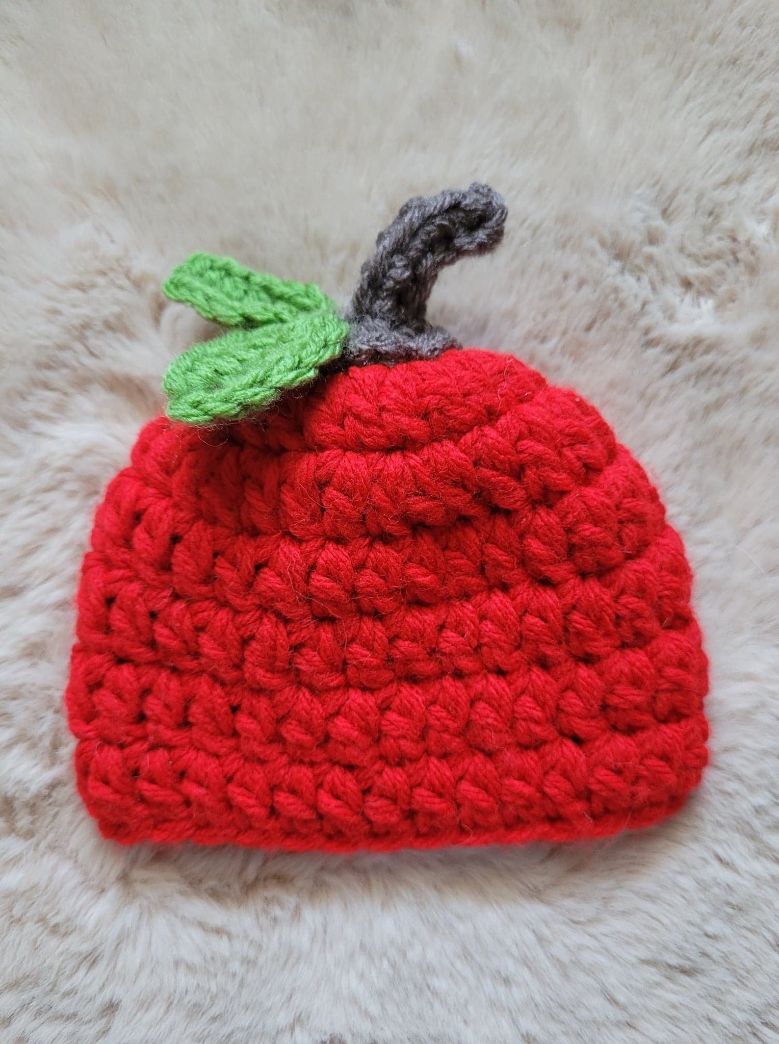 Easy Crochet Apple Hat Pattern| Beginner Crochet Apple Hat Pattern ...