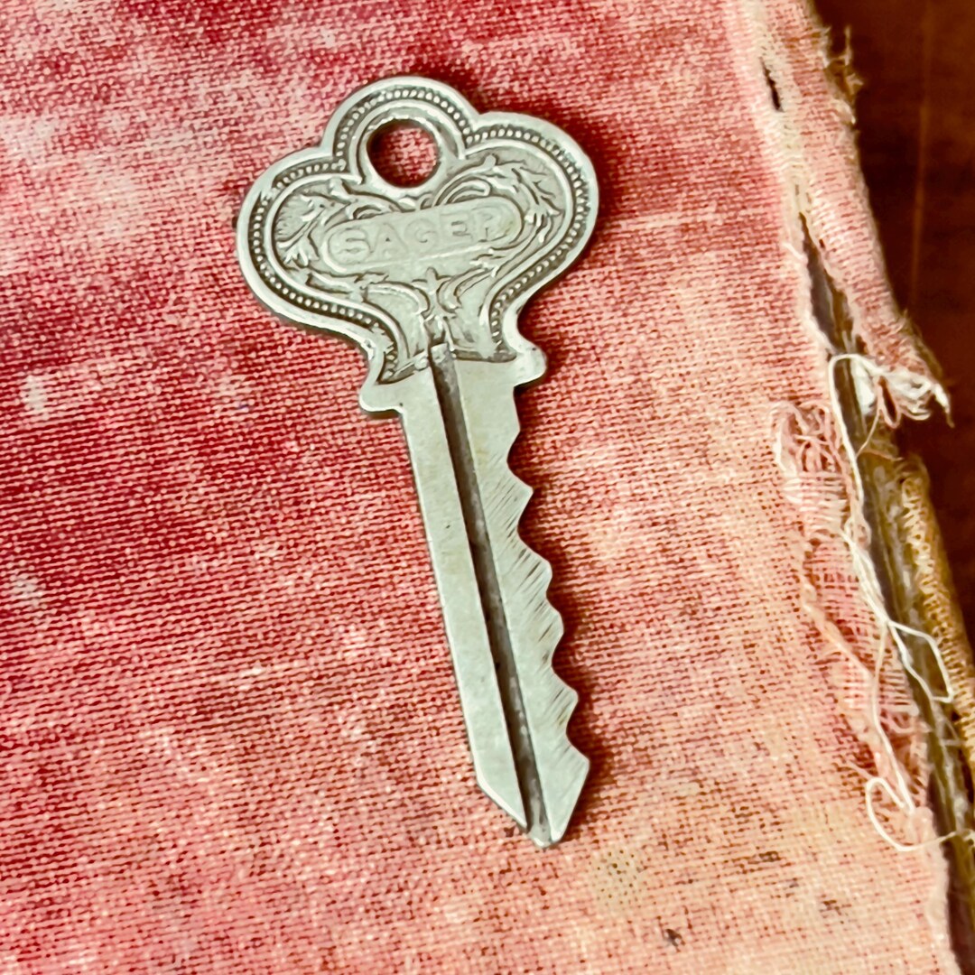 Sager Key, Vintage Metal Ornate Design and Numbers on the Back, Vintage ...