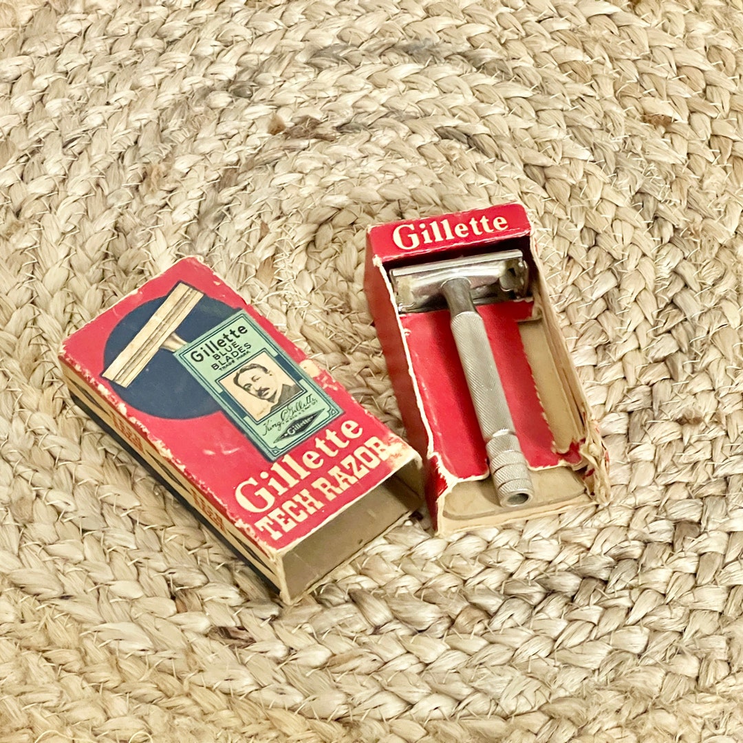 Vintage Gillette Tech Men's Razor, Blue Blades, Bathroom Decor, With ...