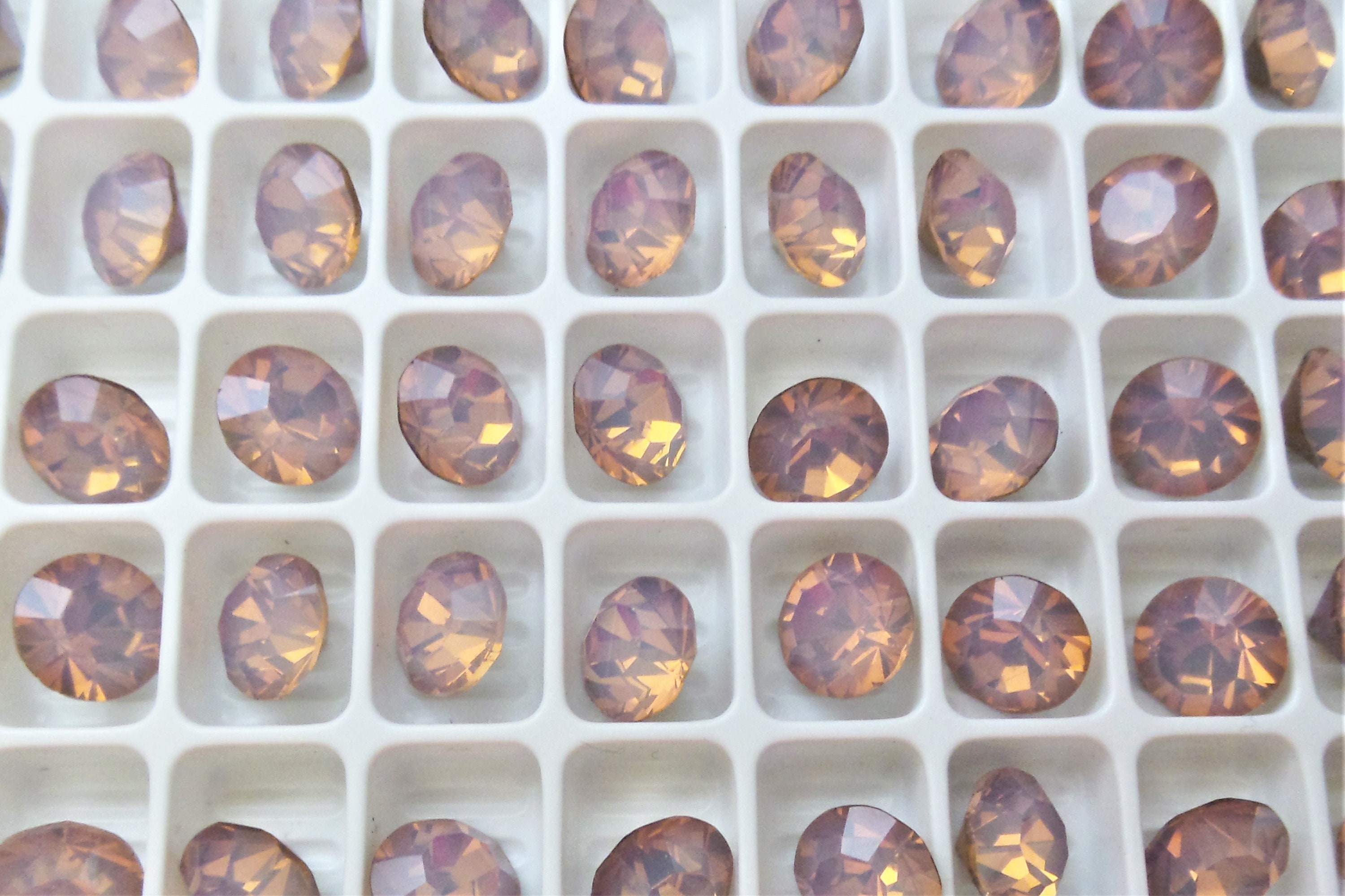 12, White Opal Rosaline Pure ,preciosa Ss39, 8mm, Foiled, Pointed Back ...