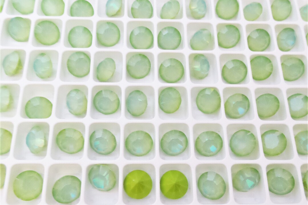 Six, White Opal Ultra Lime AB, 8mm, Ss39, Preciosa, Fine Lead Free ...