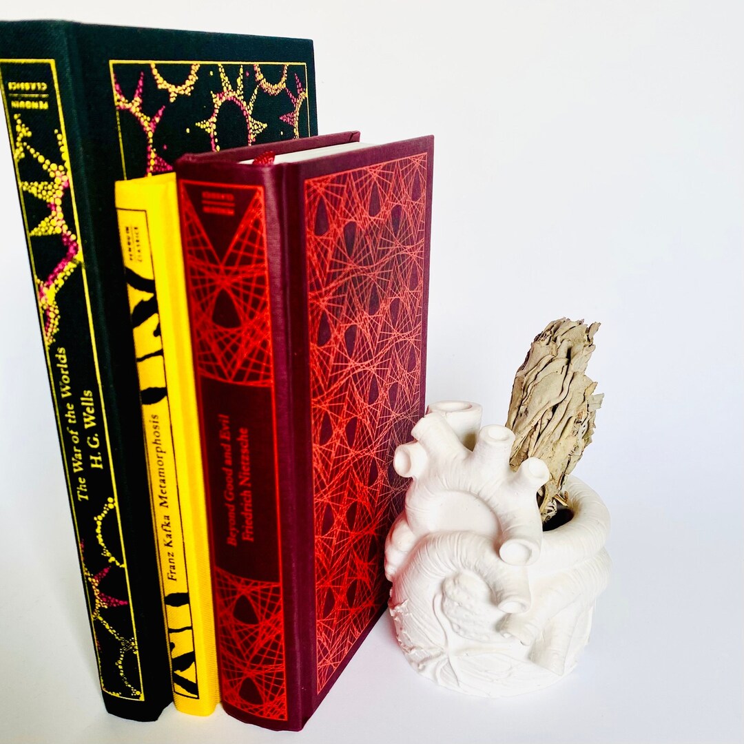 Handcrafted Anatomical Heart Decoration | Small Gothic Pen Holder ...