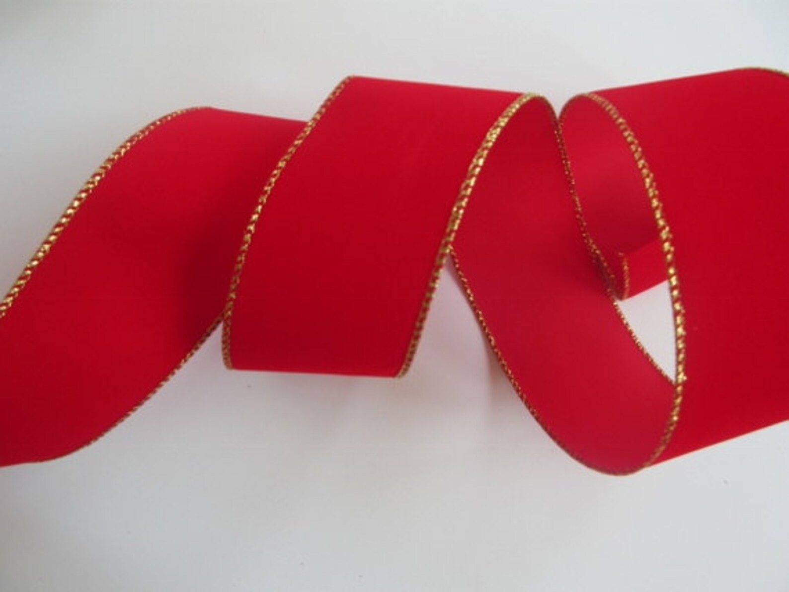 Red Velvet Ribbon Wired 1 1/2 Inch Wide Gold Edges - Etsy