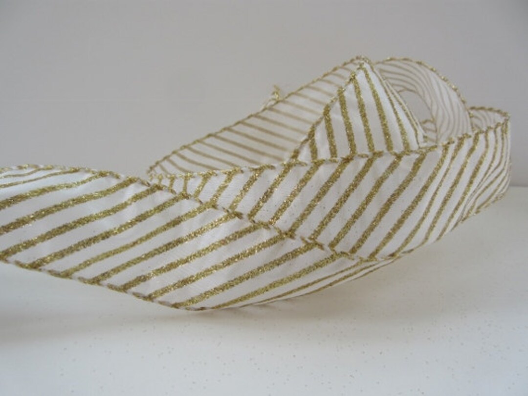 White Ribbon With Gold Glitter Holiday Wired Ribbon 1 1/2" Inch Wide ...
