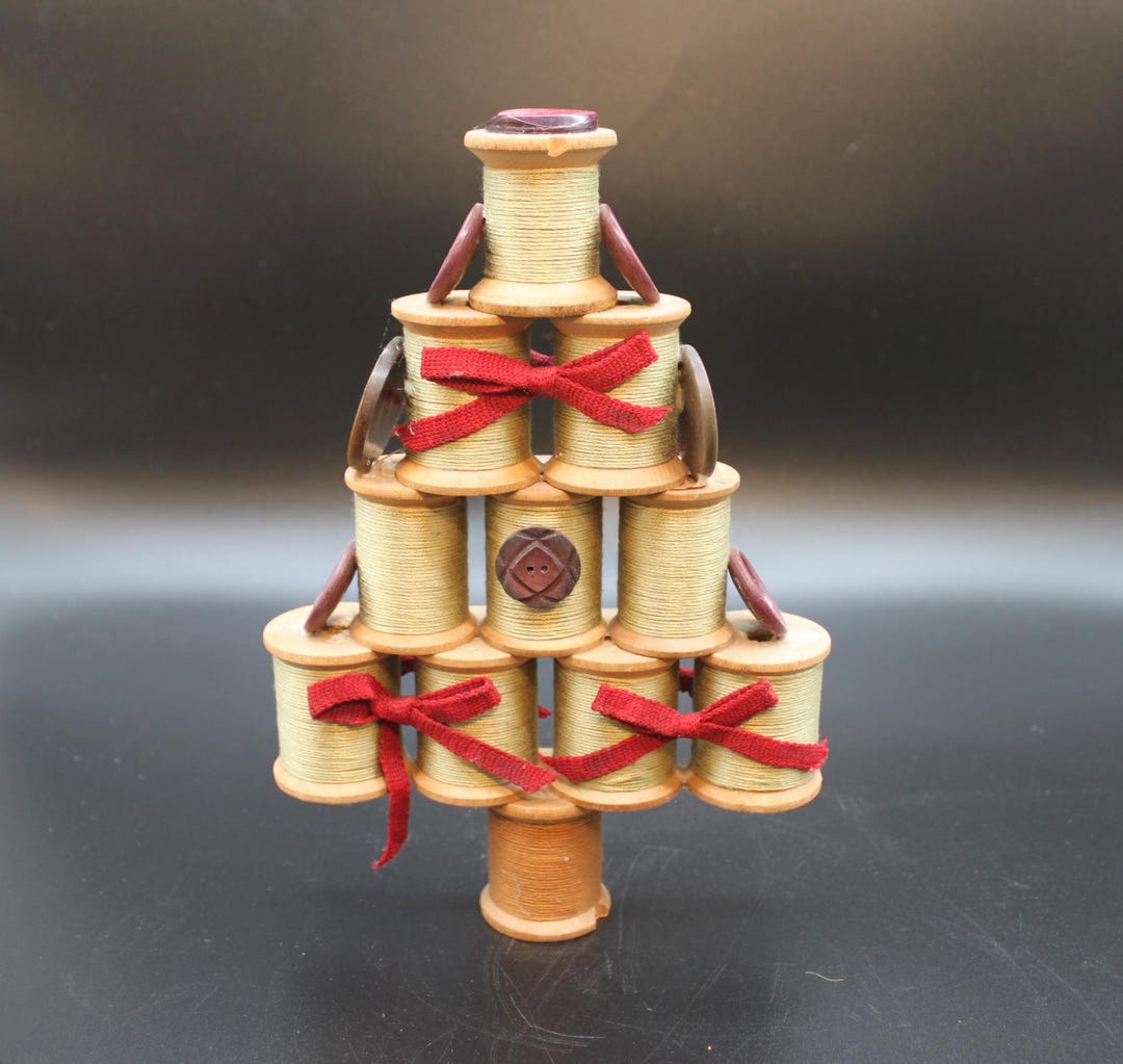 Vintage Wood Spool Christmas Tree. 1930s Belding Corticelli Quilting ...