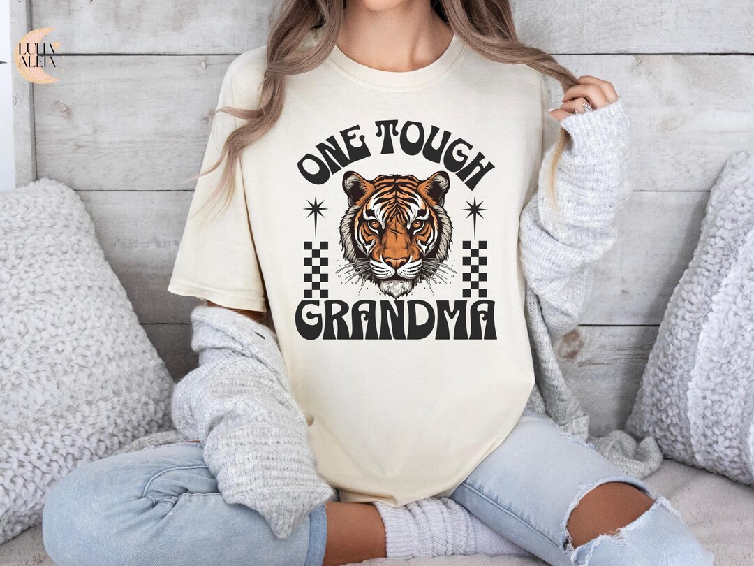 Tiger Face Grandma Shirt, One Tough Grandma Tiger Comfort T-shirt ...