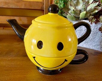 Face teapot | Etsy