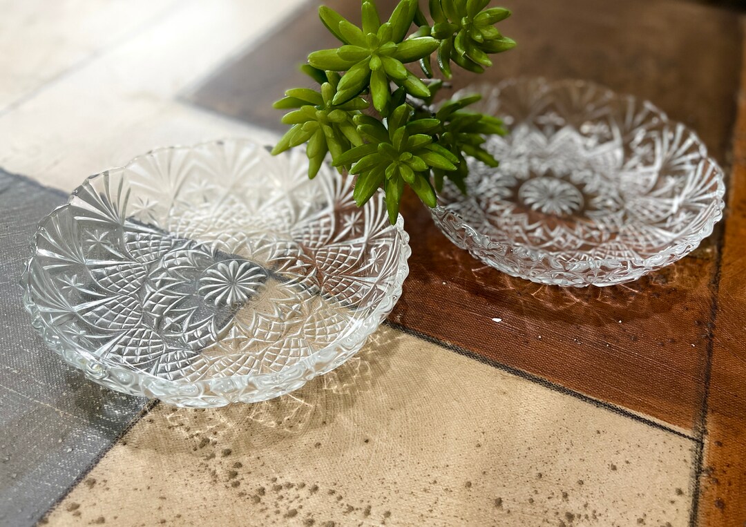 Vintage Crystal Glass Relish Tray Candy Party Serving Cheese Snack Dish ...