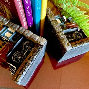 Train Bookend Set Railroad Shelf Decor Art Kids Room Statue Library ...